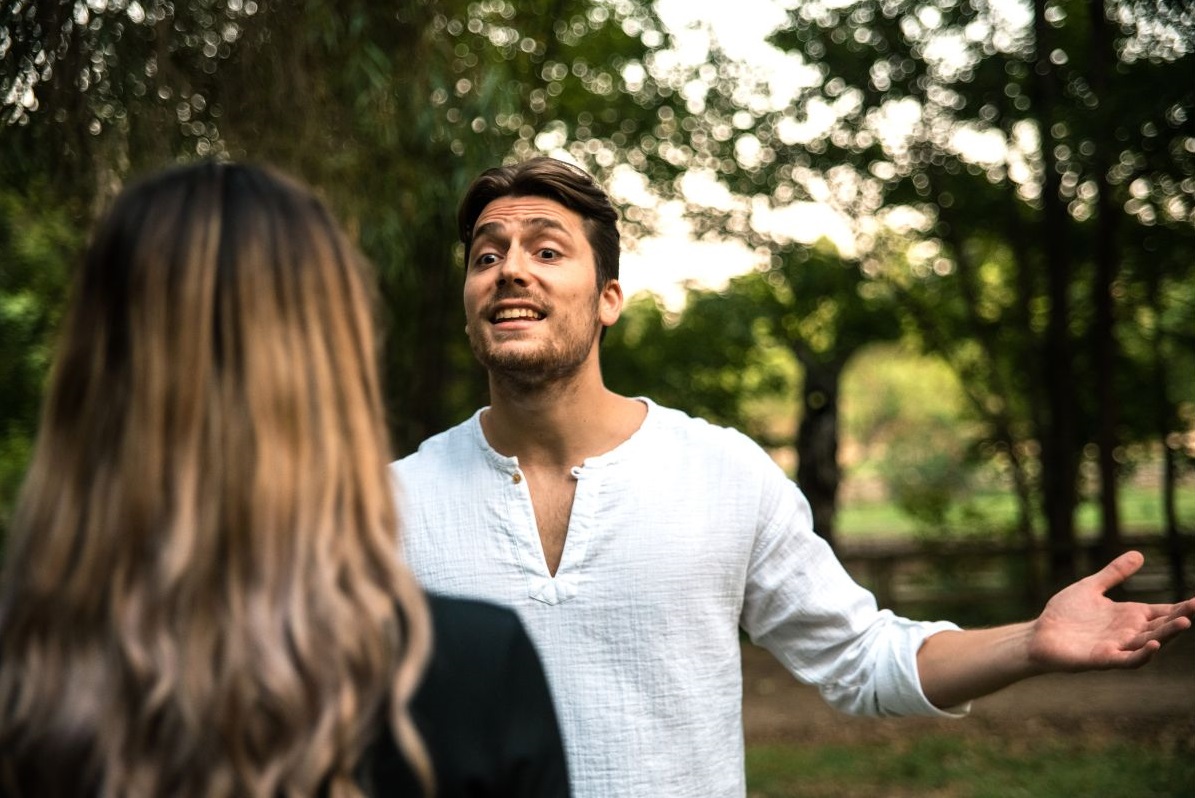 Navigating Manipulative Spouses: The Grey Rock Method Explained